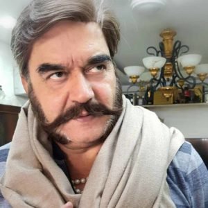 Surendra Pal Bio, Family Details, Girlfriend Name, Wife Name & Age ...