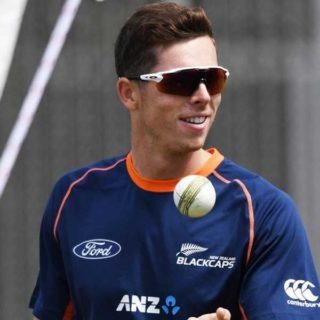 Mitchell Santner Height, Parents Name, Wife Name, Age & Income
